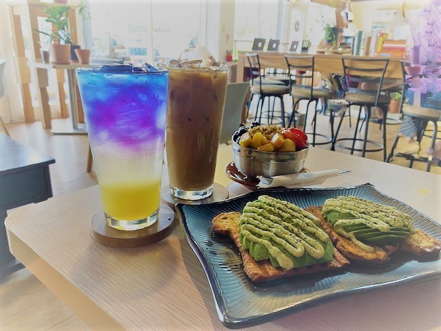 グアムのSNS映えカフェでリラックス☕【カフェ グッチャ／Cafe Gudcha】 | スタッフブログ | たびらば[旅LOVER] 海外旅行 ...